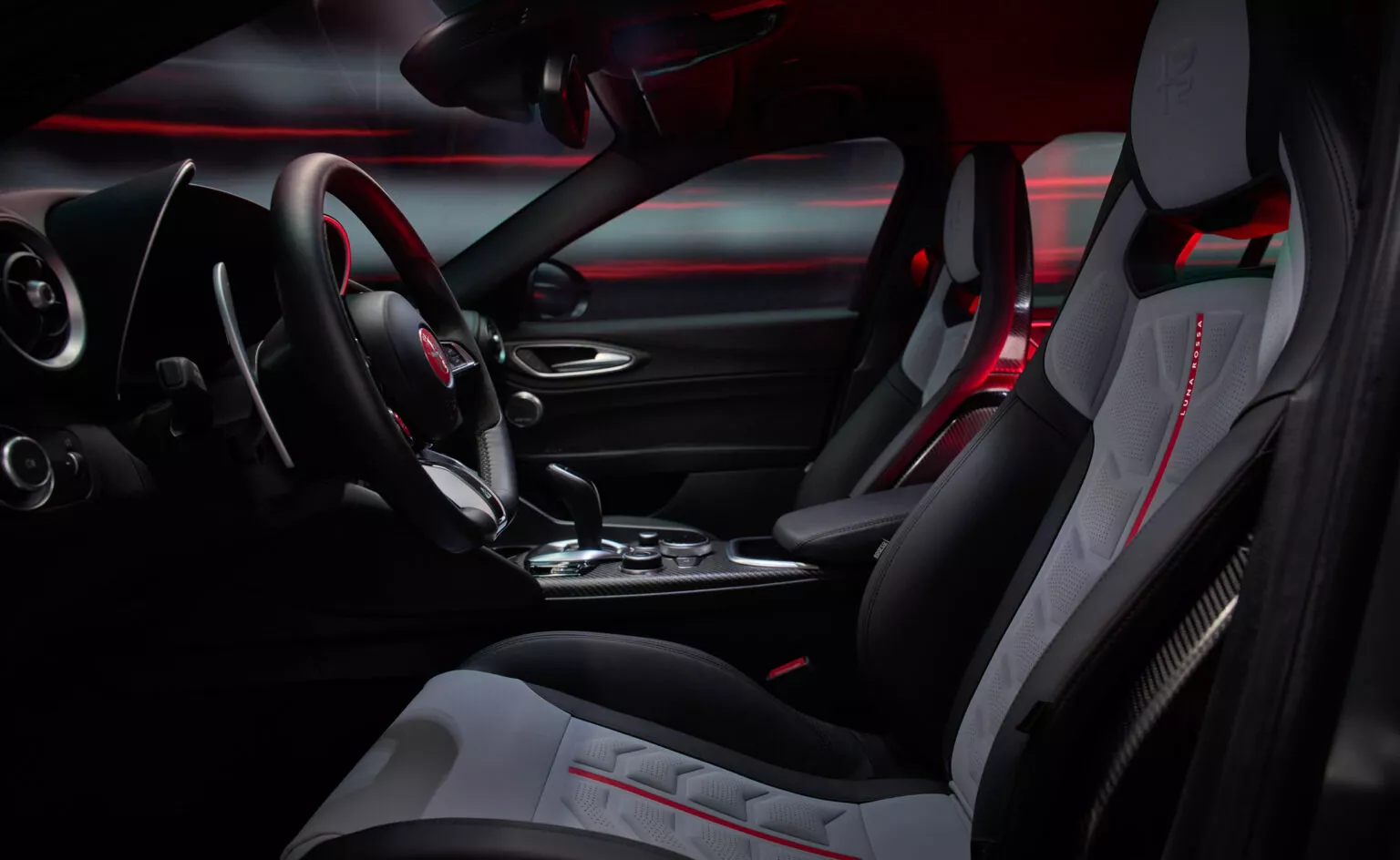 Alfa Romeo เปิดตัว Giulia Quadrifoglio Luna Rossa รุ่นพิเศษติดปีกสไตล์เรือยอชต์ ผลิตแค่ 10 คัน ...